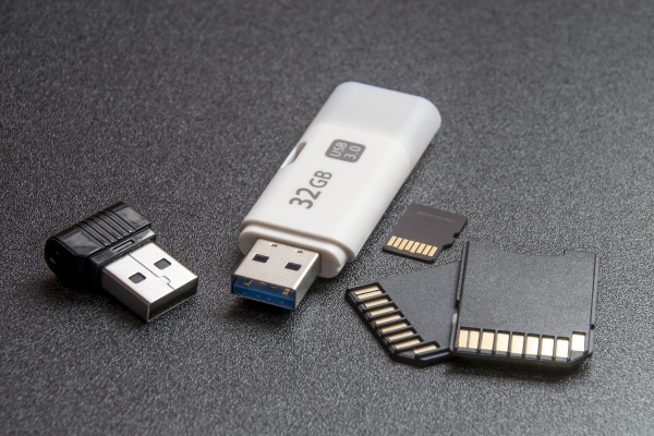 SecuringIndustry.com - Fake flash memory can now be detected with ...